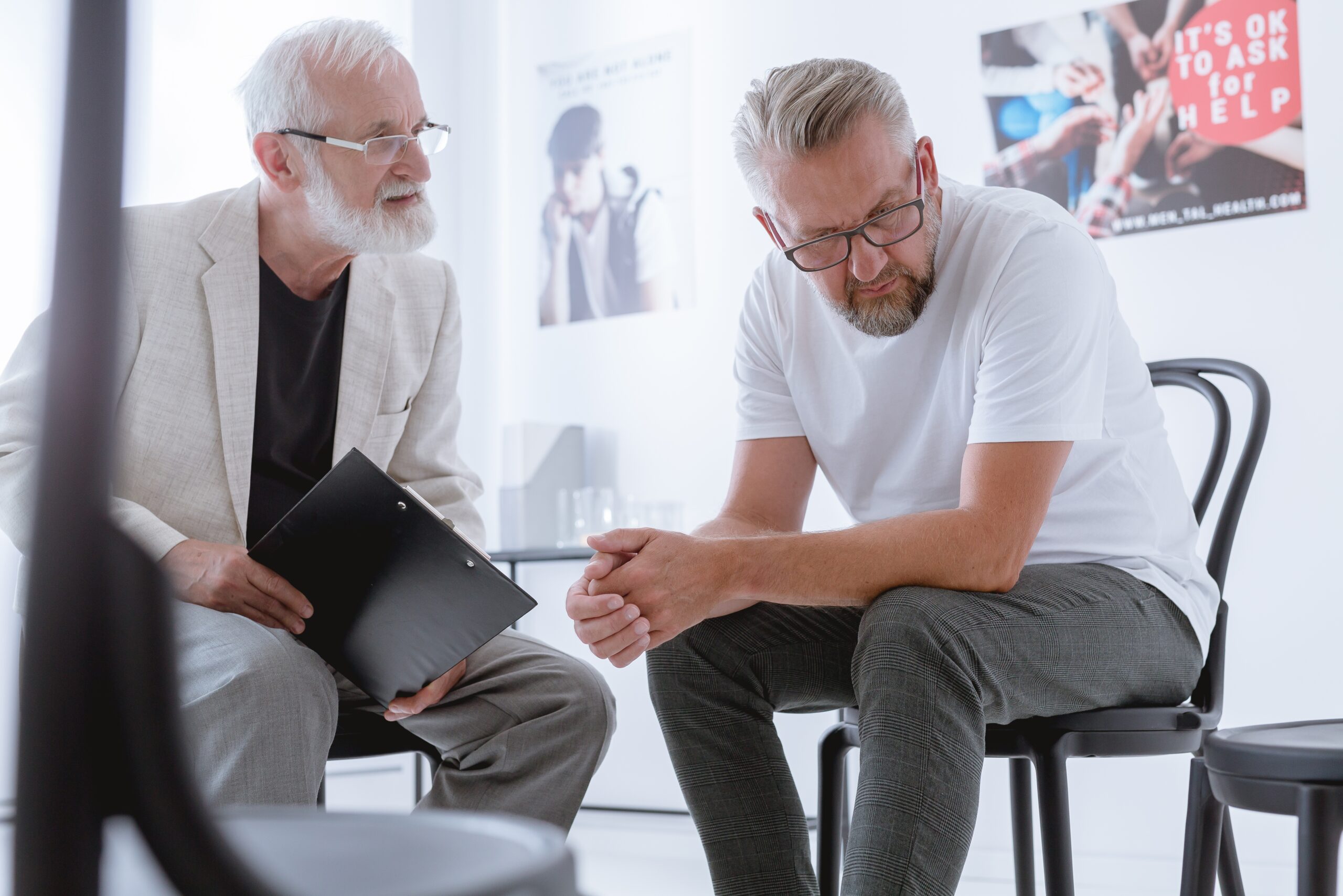 Banc: - Aveți cazuri de boli mintale în familie?