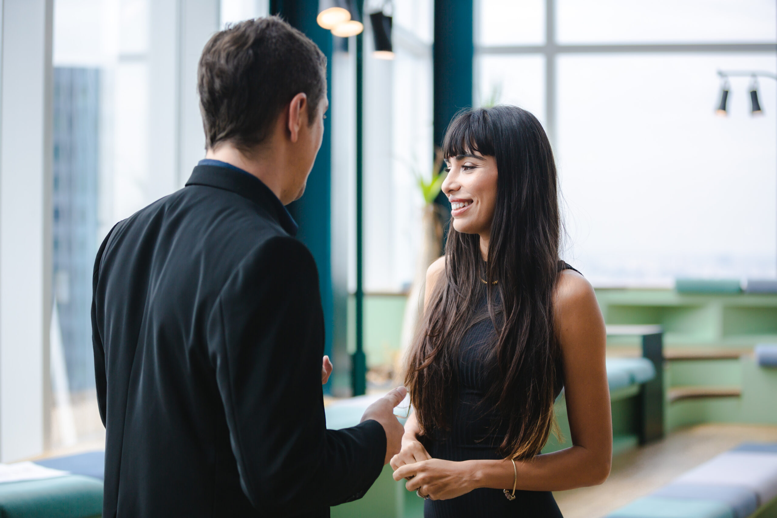 Banc: – Iubire, vreau să-mi spui ce însemn pentru tine?