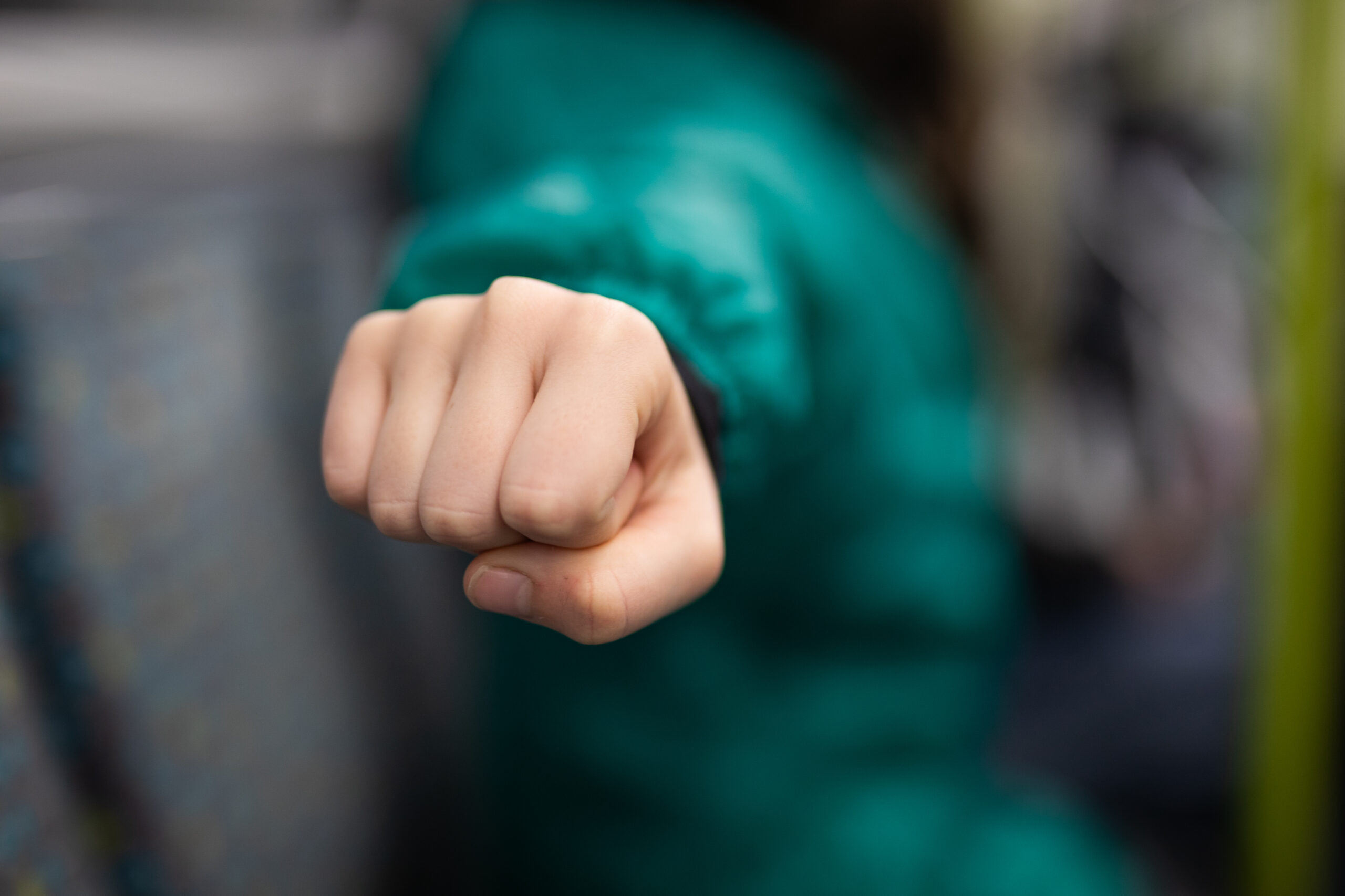 Banc: Gheorghe și pumnul Mărioarei